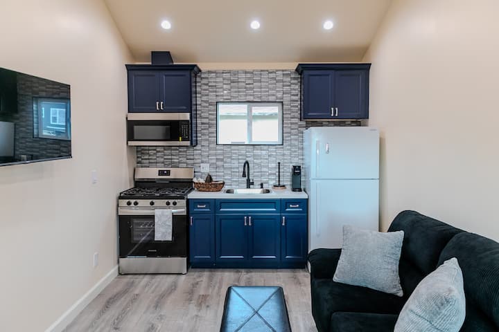 Cozy Modern Adu In North Oakland - Oakland, CA