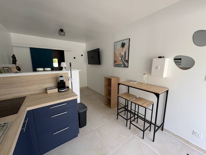 Studio Cosy Avec Terrasse Privée Au Calme - La Motte