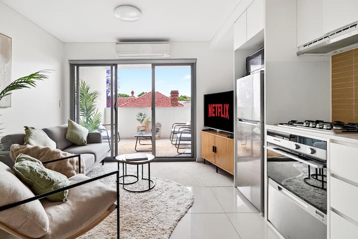 Stylish Stay | Work Or Getaway + Parking & Comfort - Sydney