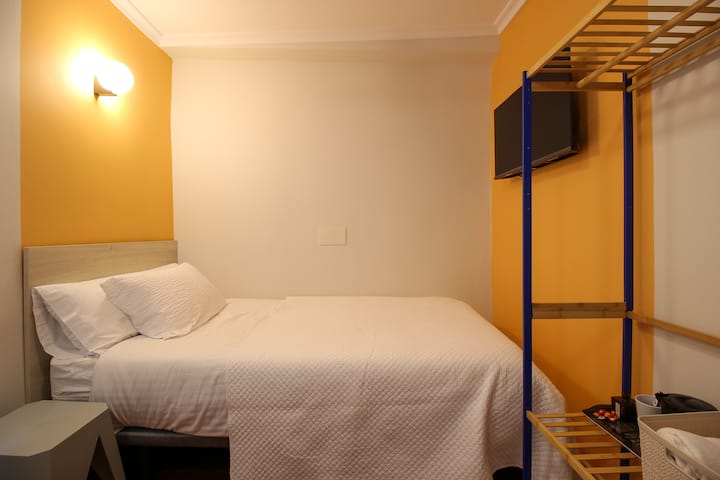 Nueva Pensión Real 102 B - Santander, Spain