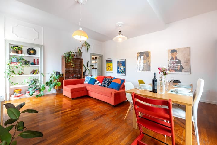 Guesthost - Lovely Apartment In Parma! - Parma