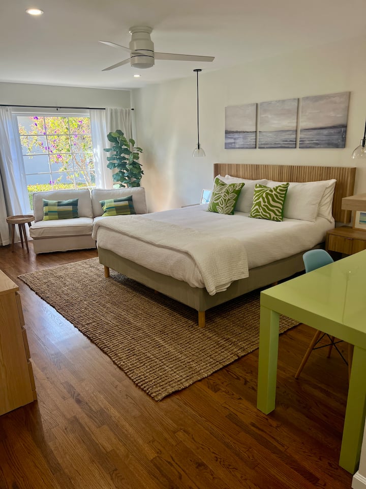 Barefoot Beach Studio 1 Block To Beach! - 聖塔芭芭拉