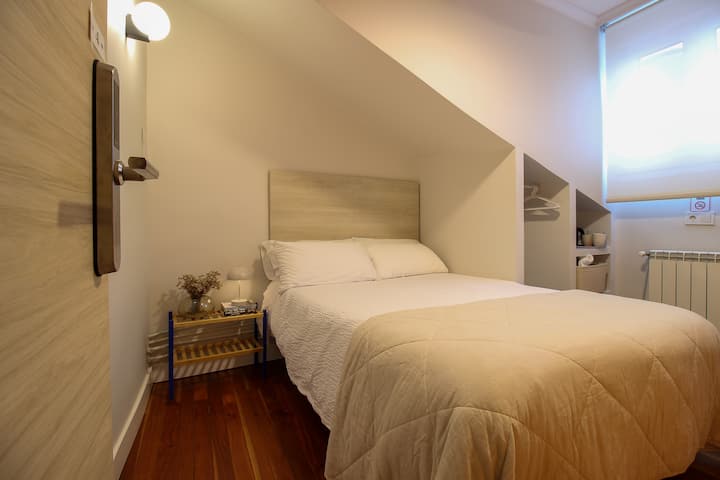 Nueva Pensión Real 104 B - Santander, Spain