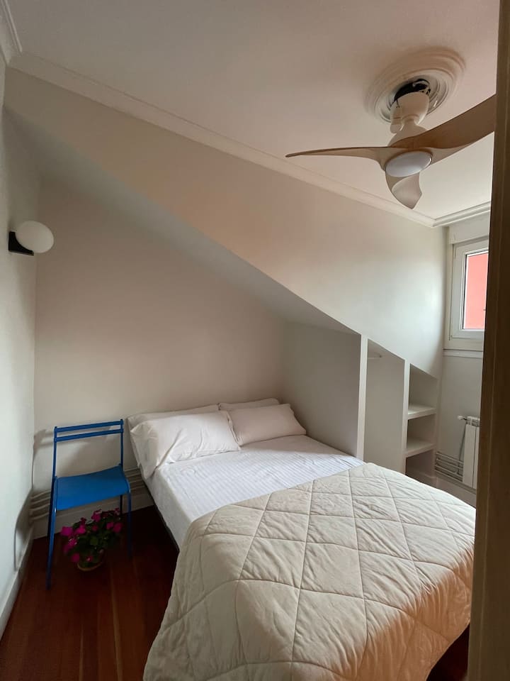 Nueva Pensión Real 104 B - Santander, Spain