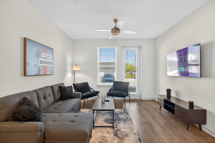 2 Br Apt |King Bed |Pool |Gym| Clse 2 Beach/mayo! - Jacksonville, FL