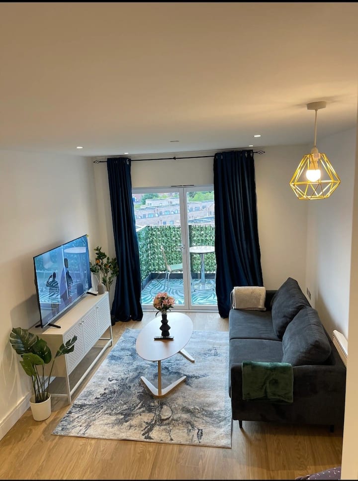 Luxury 1-bed Apt |City-center |Balcony|parking - Birmingham