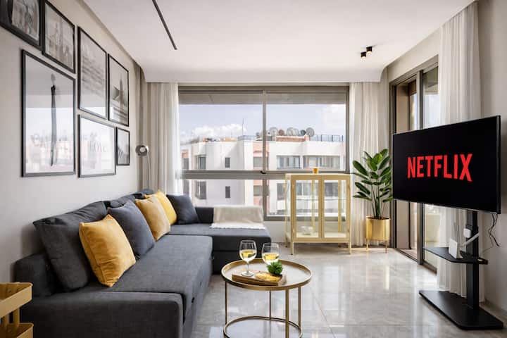 Luxury 1br | Panoramic Cfc View | Private Garage - Casablanca