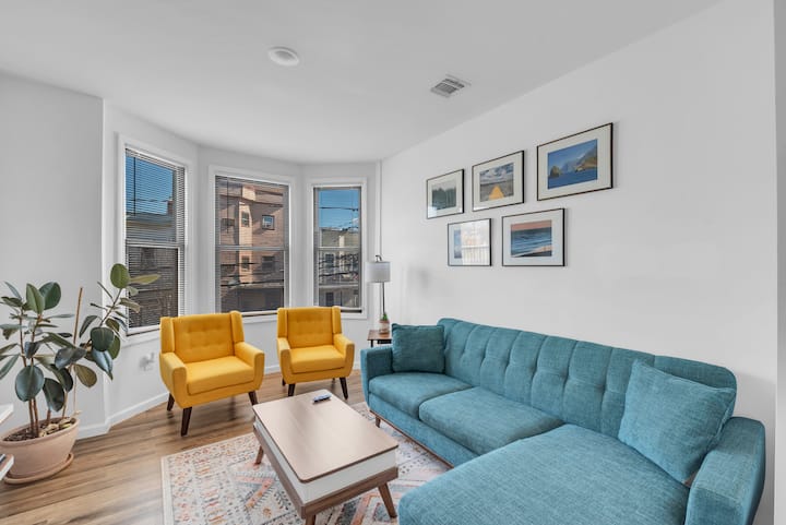 Duplex 15 Mins From Time Square! - West New York, NJ