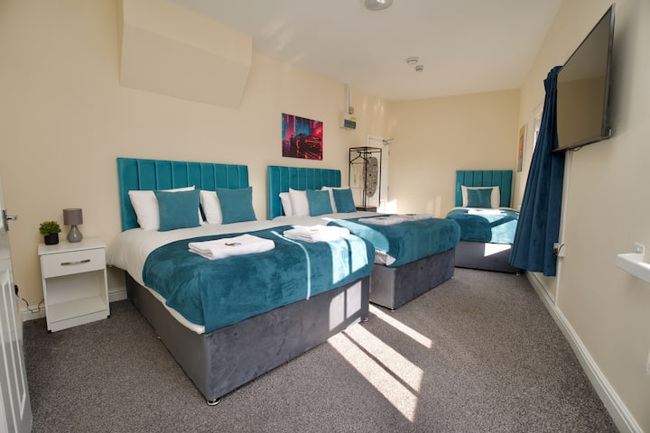 Belgrade Lodge Studio 6: City Centre, Parking,wifi - Kenilworth Castle and Elizabethan Garden