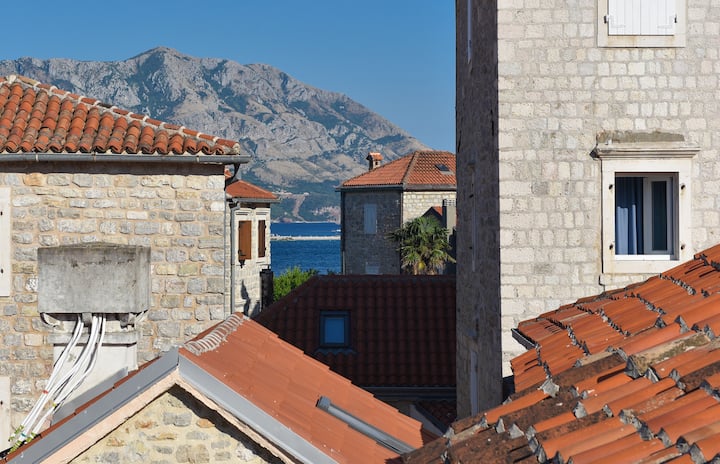 Seastone Apartment - Budva