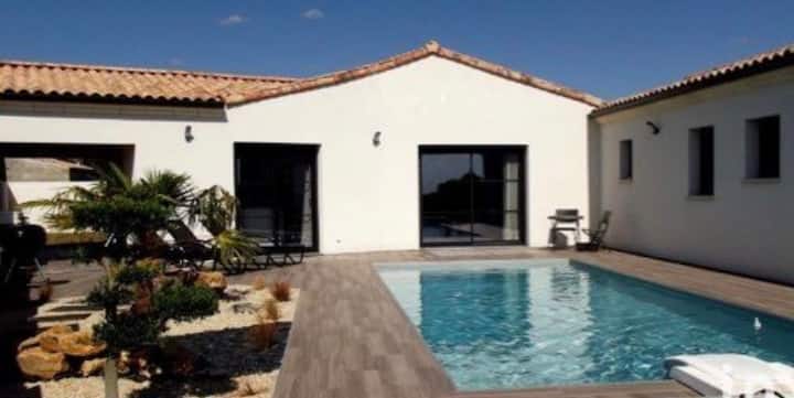 Villa Standing Avec Piscine - Niort
