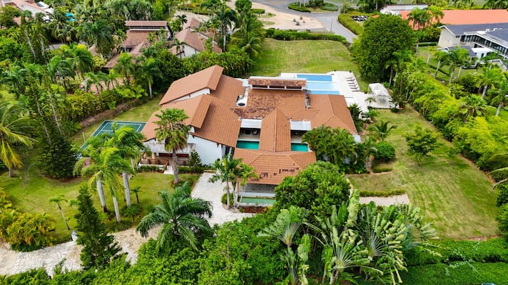 Villa De 10 Habitaciones En Cdc | Ref: 10477 - La Romana