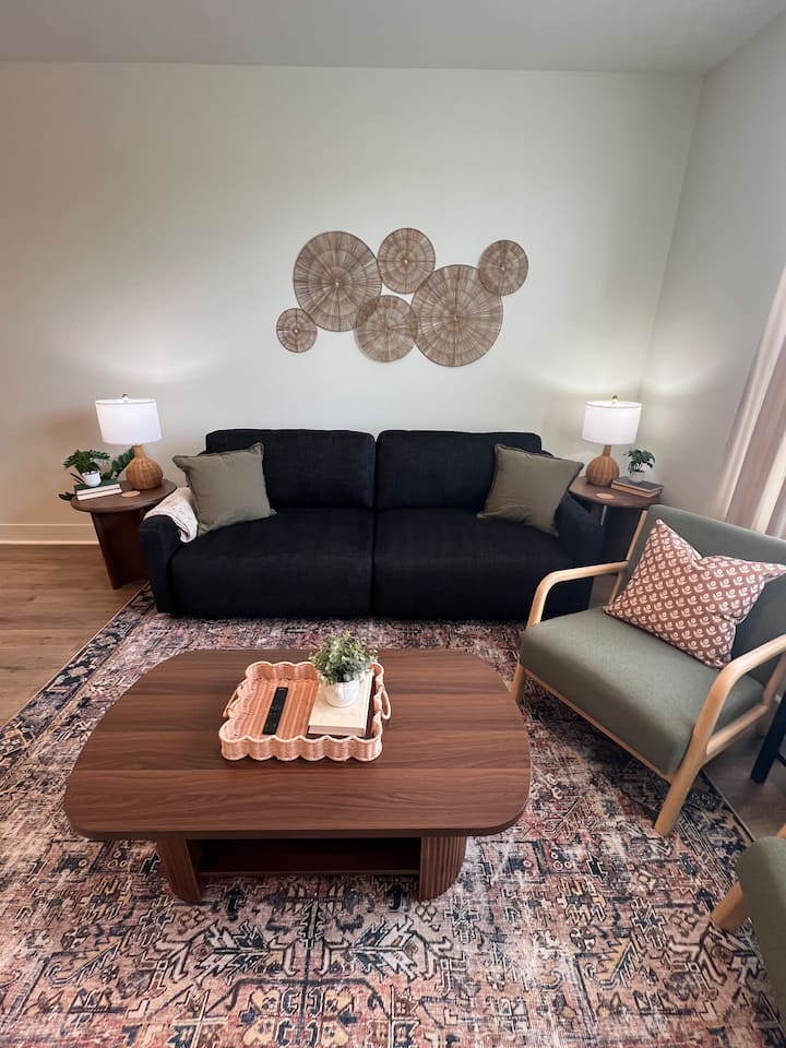Soft Harmony | Corner 1br | Pool - Nashville, TN