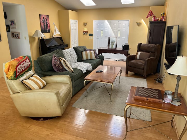 Quiet Home Gated Monthly Only. - Blaine, WA