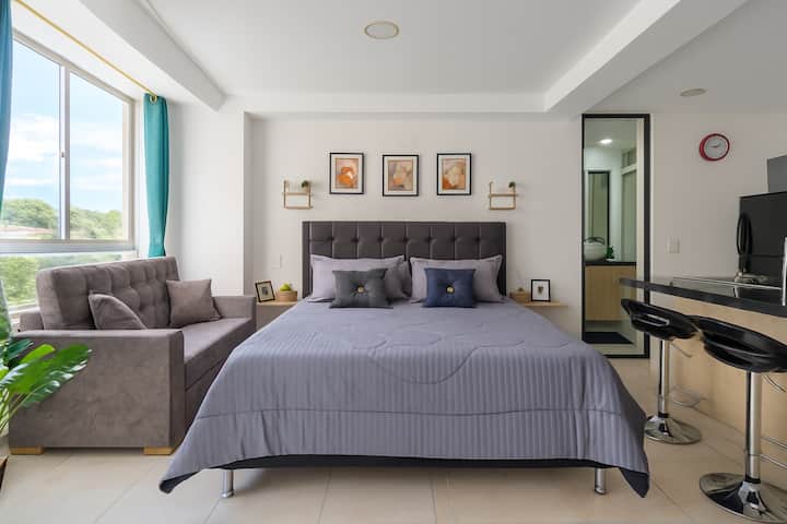 Bright & Central Apartment – Quiet 3rd Floor - Medellín