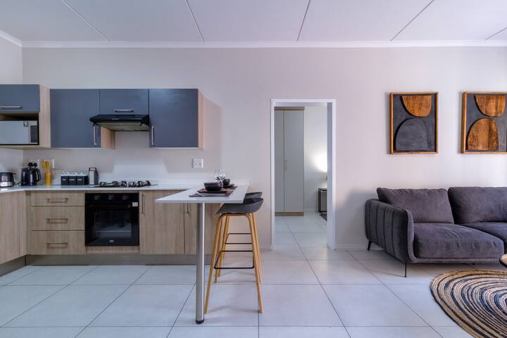 First Floor 2 Bed Premium Suite - Midrand