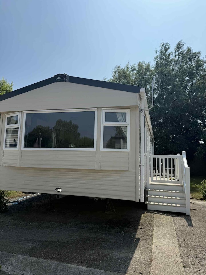 Ivory Cresent 11 3bed Wi-fi Pet - Withernsea