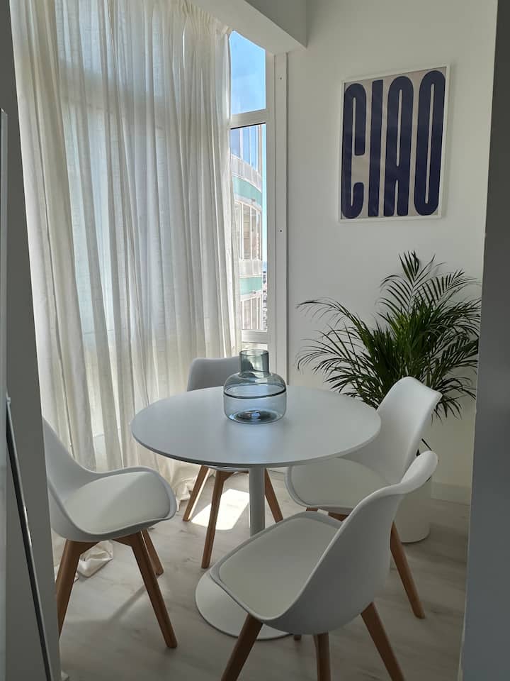 Sara’s Flat In Algés - 4 Guests - Oeiras