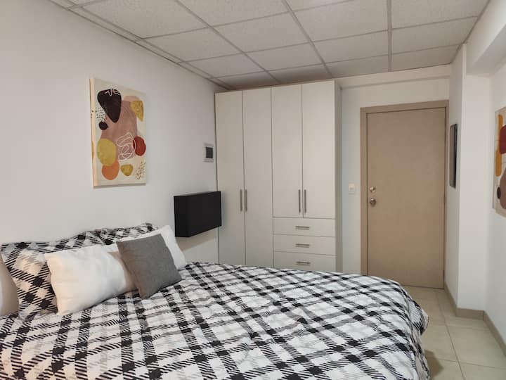 Acogedor Estudio El Batán - Quito