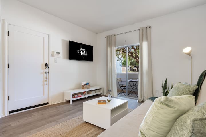 1br Bright Domain Apt W/ Pool, Tennis & Parking - Austin, TX
