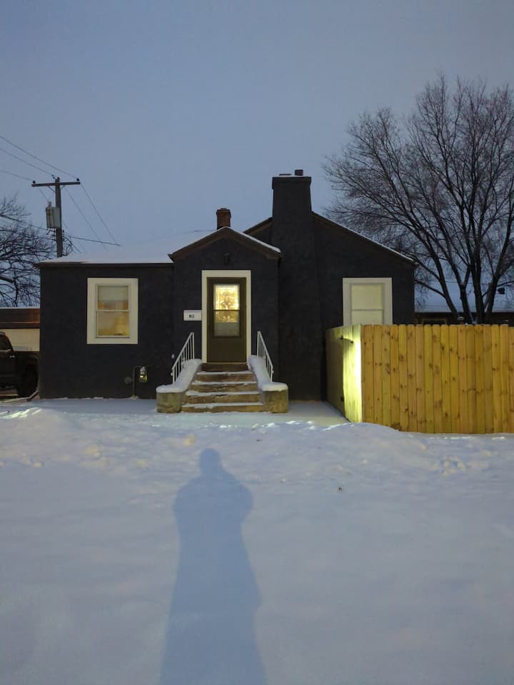 Vintage Stucco Home - Bismarck, ND