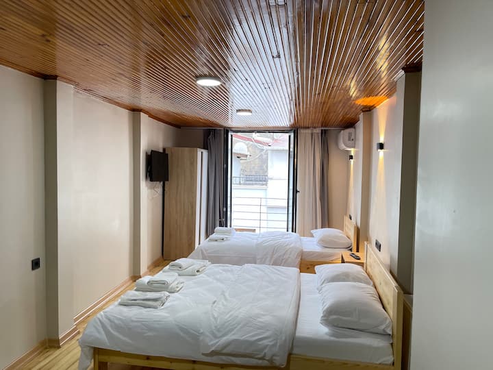 Taksim Fransız Balkon 501 - Turkey