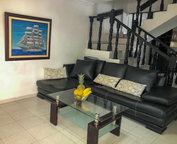 Casa 
Turística Disfrutar Cerca A La Playa - Santa Marta