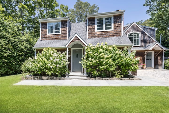 Sag Harbor Oasis - Pool, Garden, Prime Location - Sag Harbor, NY