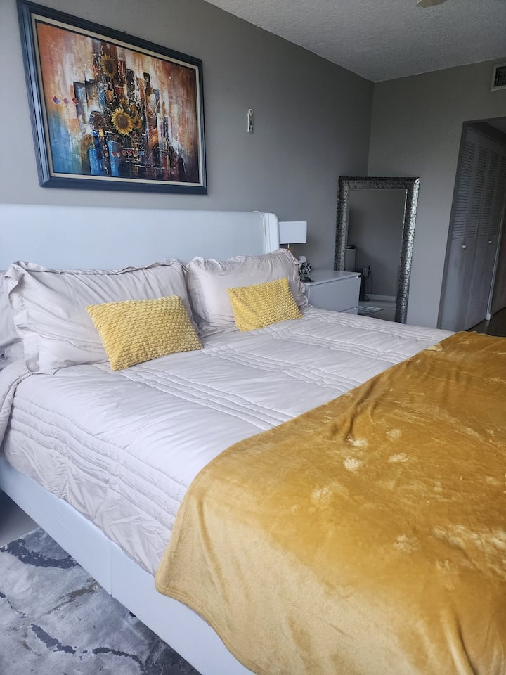 Rento Dormitorio - North Miami, FL