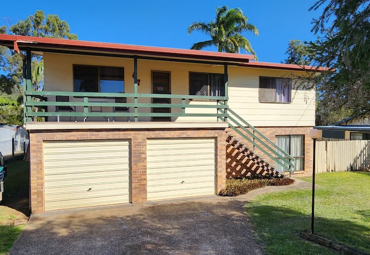 Gladstone Central Light & Breezy - Gladstone