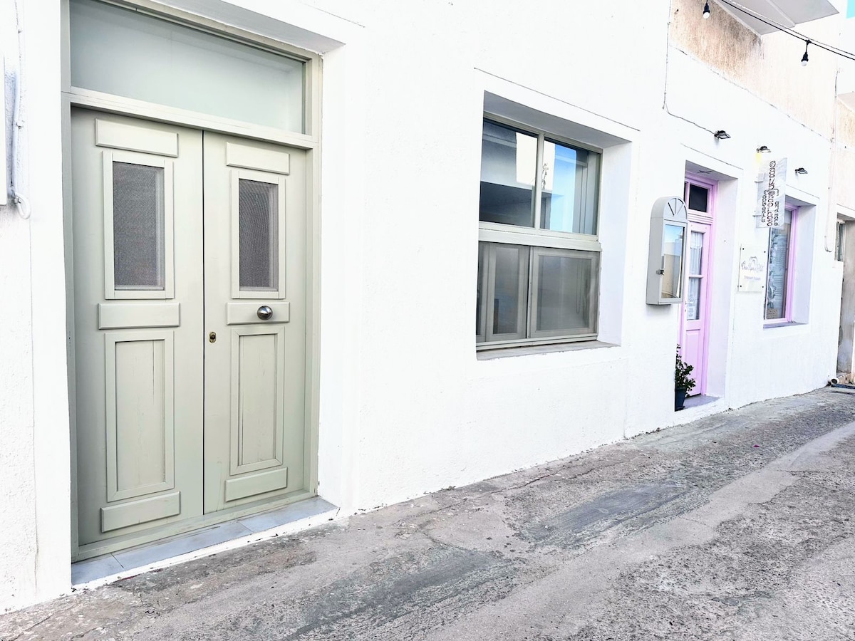 Luka's Loft - Flats for Rent in Adamas, Greece - Airbnb