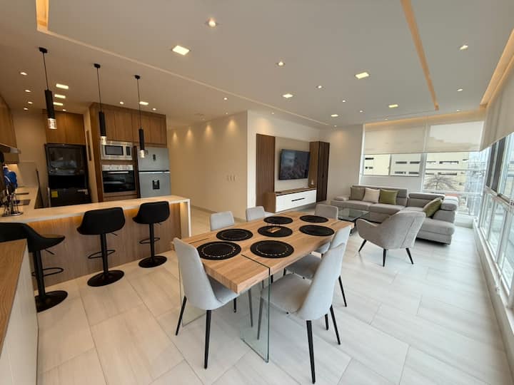 Sunrise 2b | Amplio Y Hermoso A Una Cuadra Del Mar - Ecuador