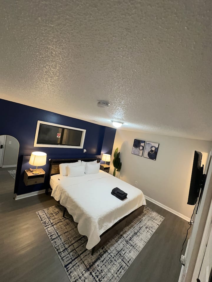 Modern Rest Hub! - Marietta, GA