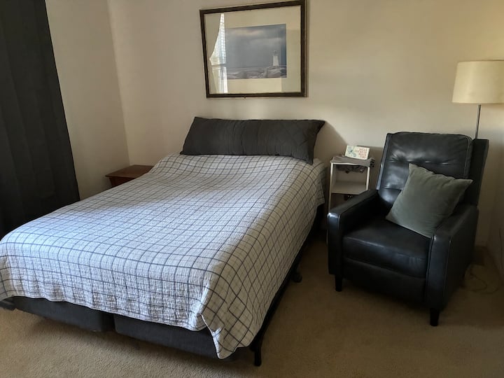 Quiet Ocean Villa - Newport Beach, CA