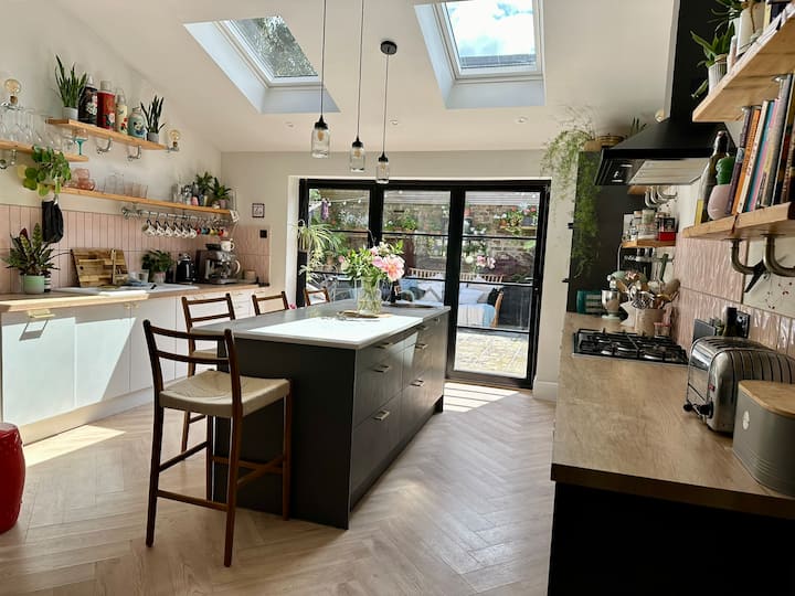 Pink Door Airbnb Central Southsea Autumn Discount! - Portsmouth