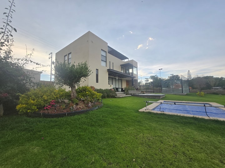 Casa De Campo Monte, Cielo Y Padel - Mexico