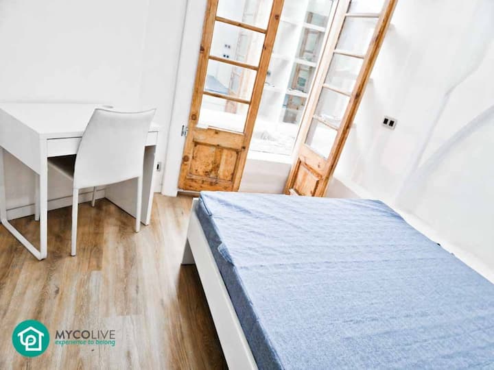 Taulat Room 4 Co-living Beach House Poblenou - Barcelona
