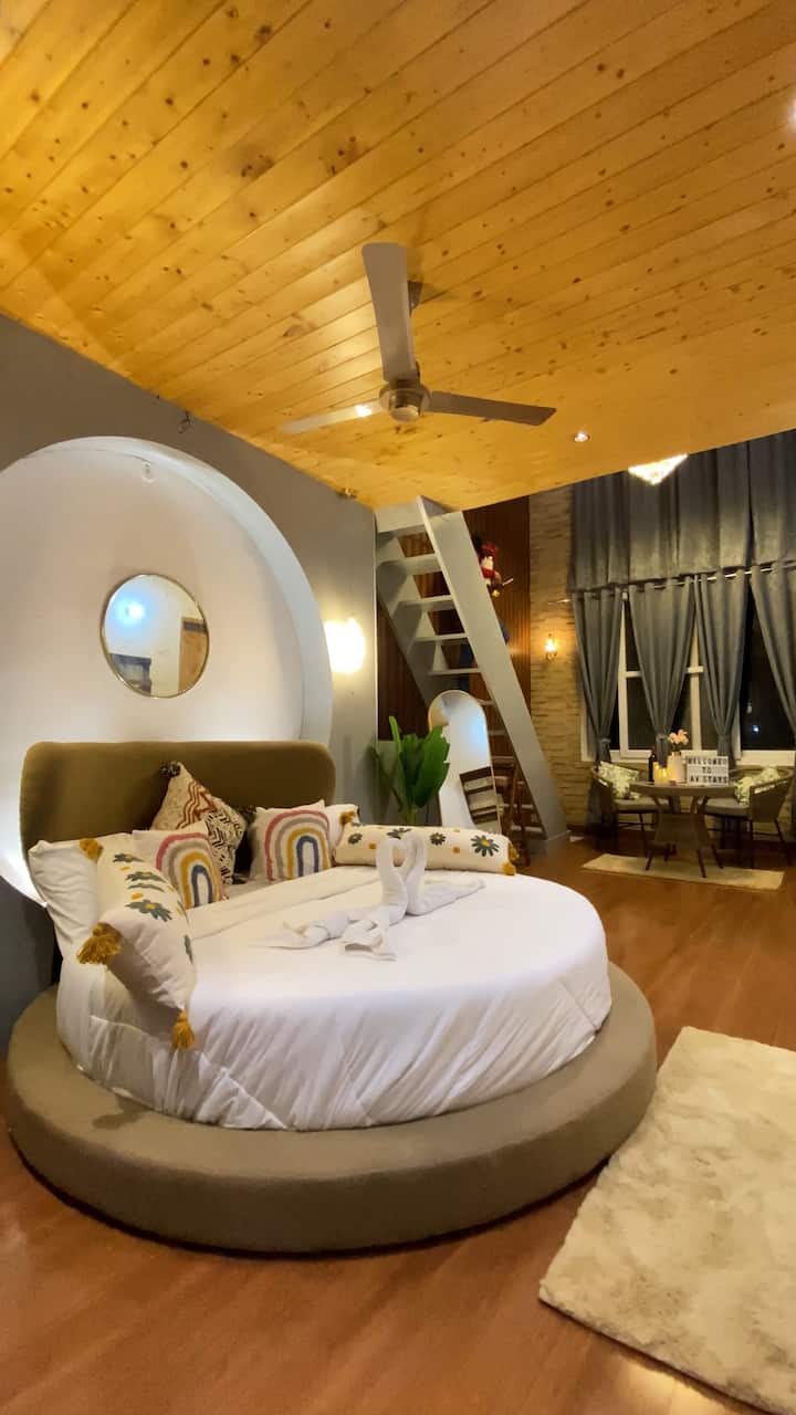 Zenith Bliss Jacuzzi Stay | Romantic Vibe - Mukteshwar