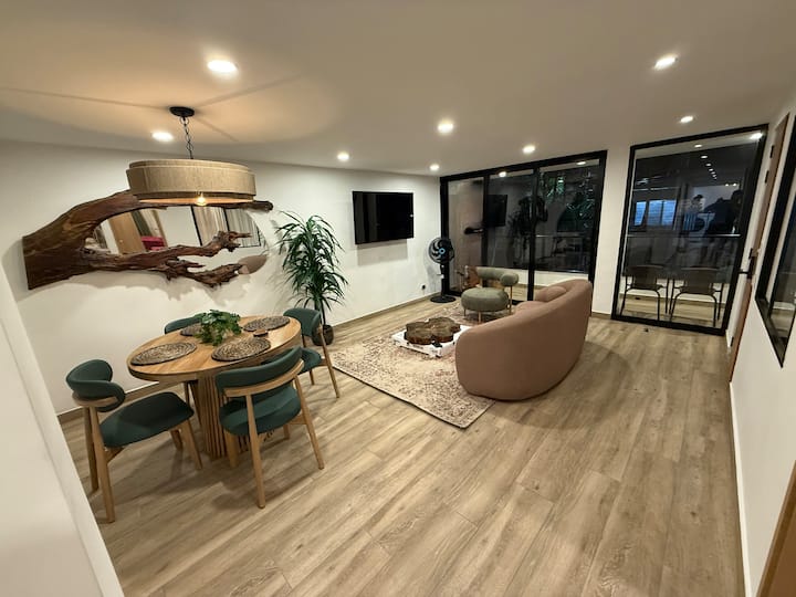 Stunning Fully Remodeled 4 Bdr 2 Bath With Ac - Envigado