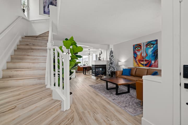 Hosting Haven - Entire Home - Calgary