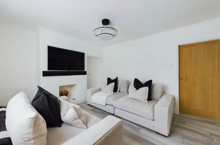 Ashbourne Charming Home - Central Ashbourne - Carsington Water