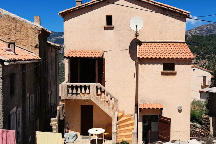 Maison Individuelle - Évisa