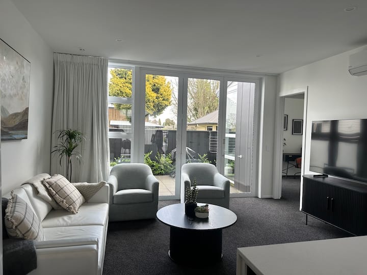 Stylish New Luxury Apartment - Palmerston North