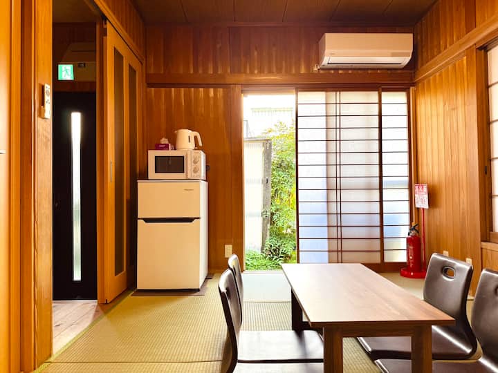 上池袋駅徒歩圏!和風旅館、畳部屋で家族5人まで快適宿泊 - 池袋