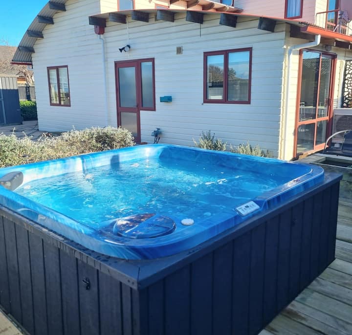 Home In Parklands,
Forest Park - Christchurch