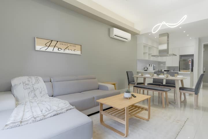 Modern Spacious Home 7pax |Kl Sentral |Midvalley - Kuala Lumpur