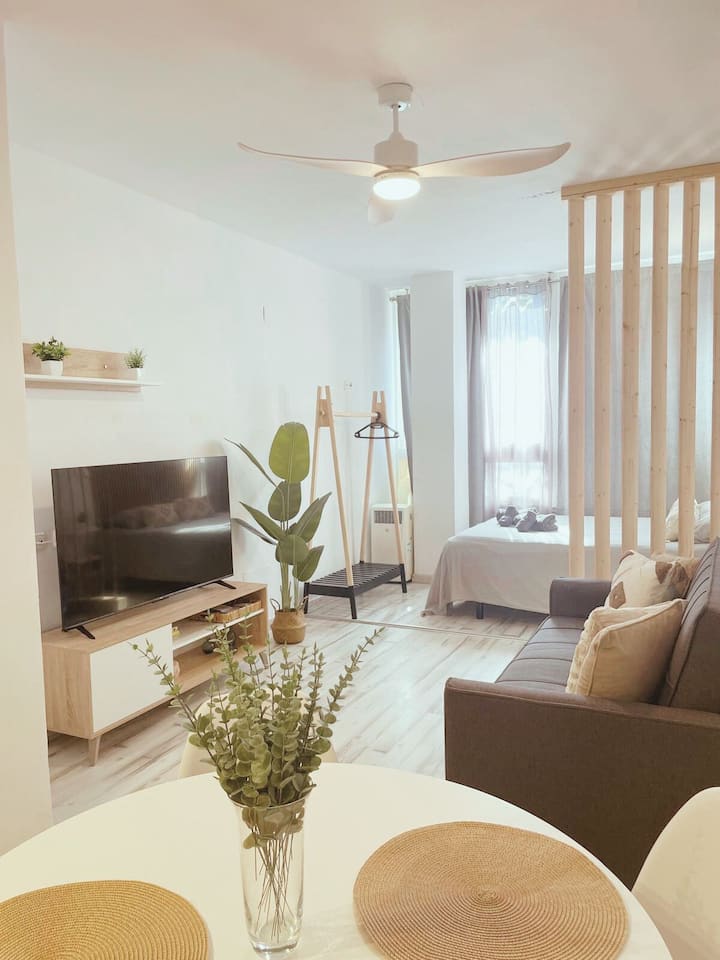 Sun & Style/beach Studio/wifi/1 Min To Beach - Torrevieja