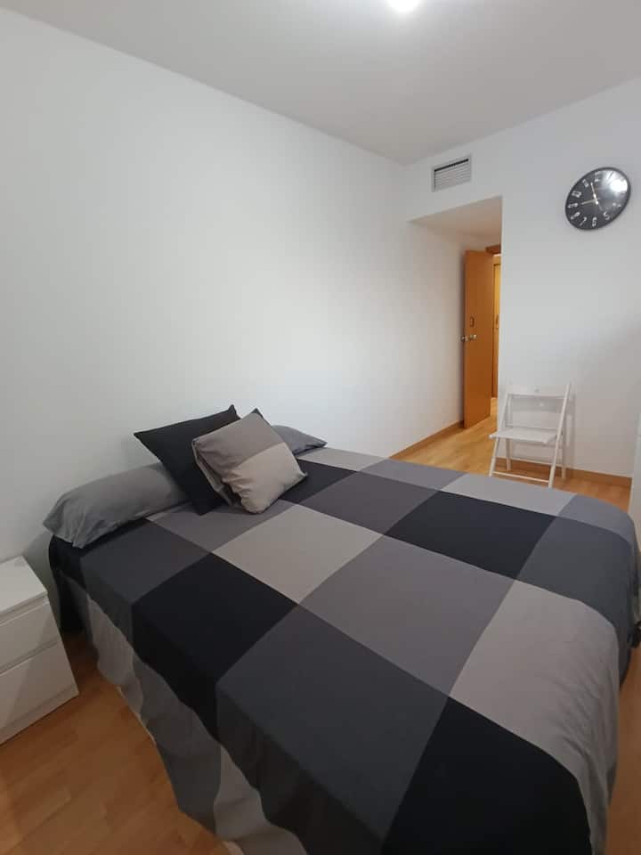 Habitación Confortable Céntrica Economica - Badalona