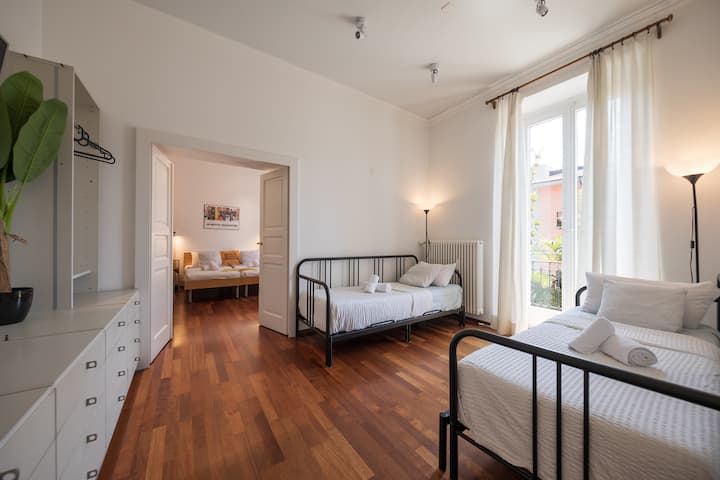 Big Room In The Heart Of Tarantino - Locarno