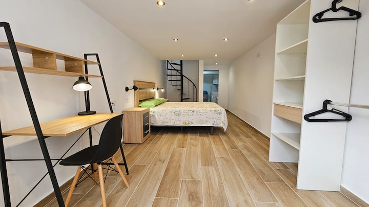 Moderno Dúplex Estudio Con Barbacoa - Tarragona, España